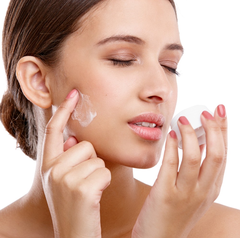 Highest-Rated Radiant Face Primer of 2024 – Hollywood Life Reviews ...