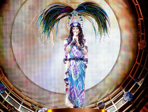 Cher’s Outfits: Her Most Iconic Fashion Moments From The Last 60 Years ...
