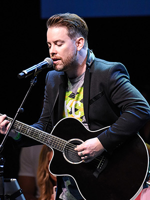 David Cook: Photos Of The ‘American Idol’ Winner – Hollywood Life