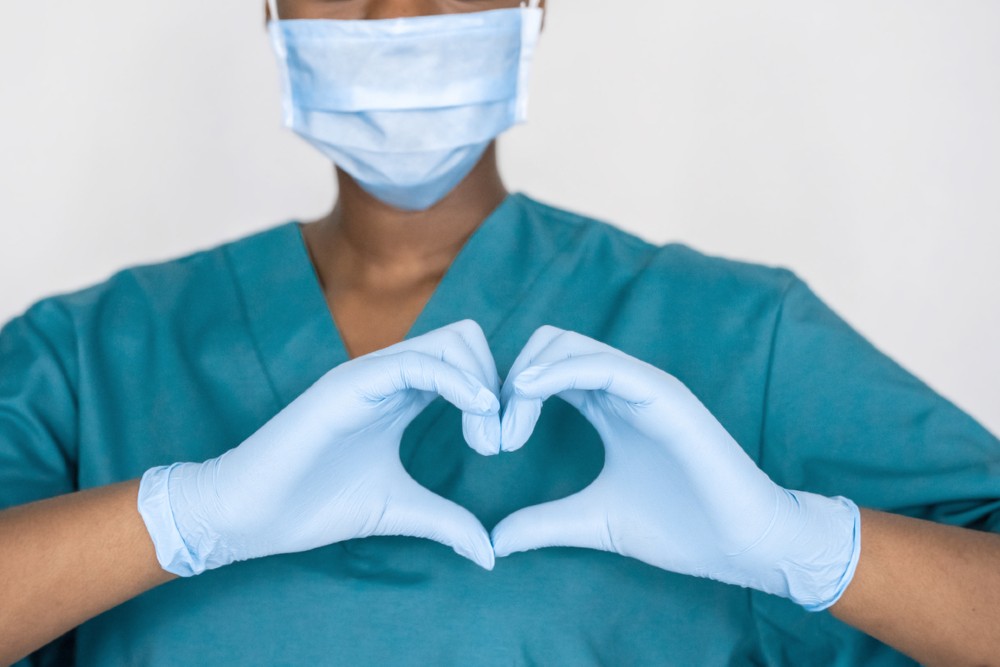 Highest-Rated Hand Mask of 2024 – Hollywood Life Reviews – Hollywood Life