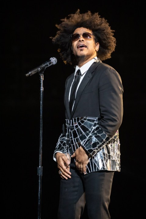 Maxwell: Pics Of The Singer – Hollywood Life