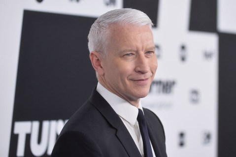 Anderson Cooper: Photos From His Young Days to Now – Hollywood Life