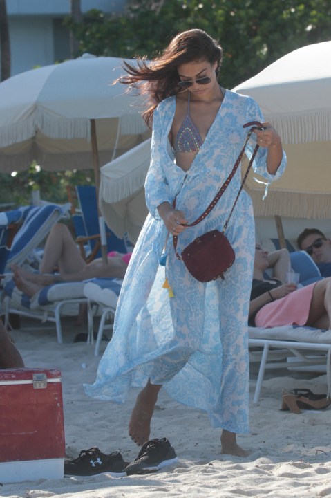 Stars In Beach Cover-Ups: Photos – Hollywood Life