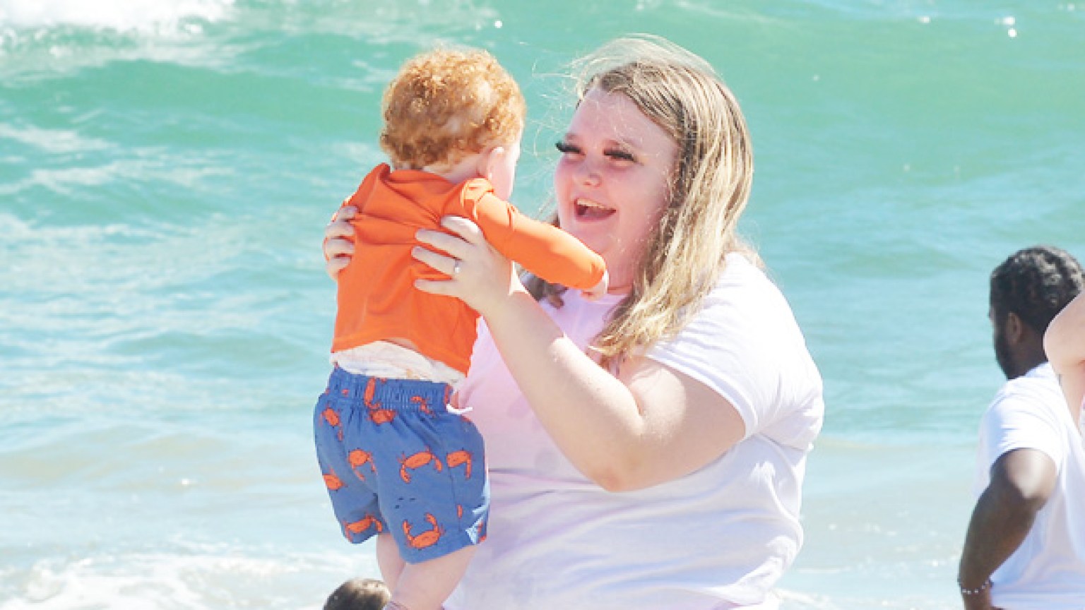 Honey Boo Boo With Boyfriend & Family At Beach: Photos – Hollywood Life ...