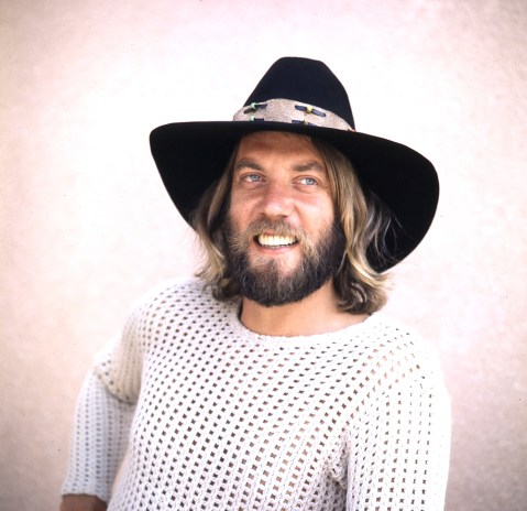 Donald Sutherland Young: See Photos Of The Actor – Hollywood Life