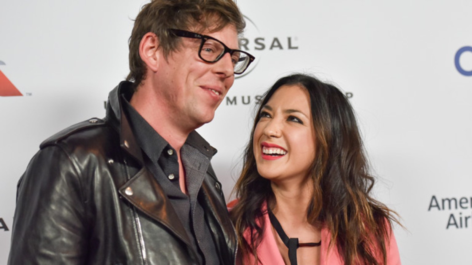 Michelle Branch Files For Divorce From Patrick Carney – Hollywood Life