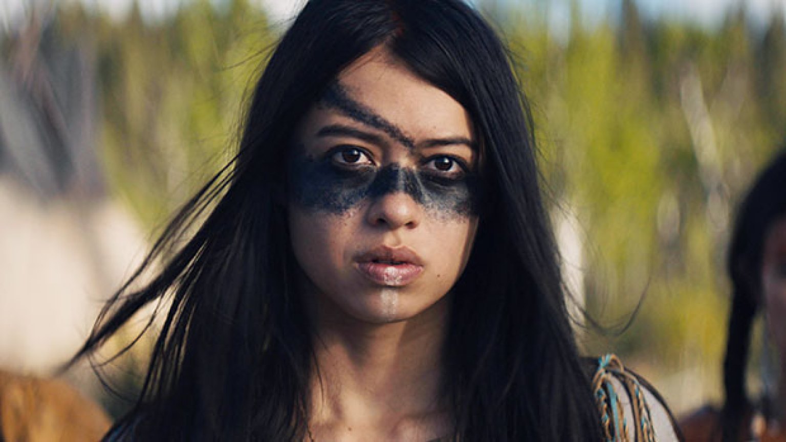 Who Is Amber Midthunder? About The Breakout Star Of ‘Prey’ – Hollywood Life