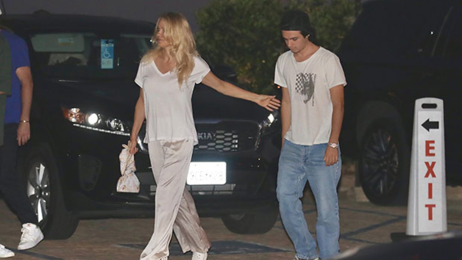 Pamela Anderson Kisses Son Dylan After Dinner In Malibu: See Photos ...