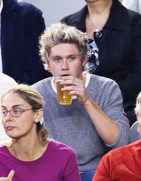 Celebrities Drinking Beer: Photos – Hollywood Life
