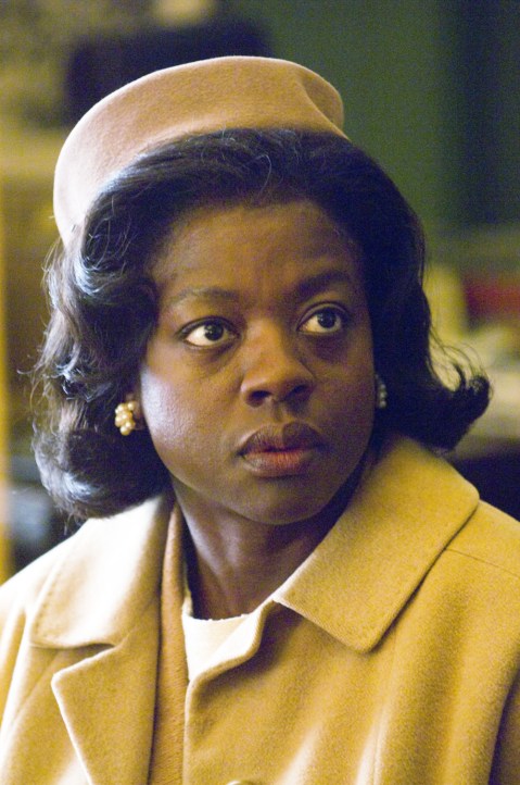 Viola Davis Then & Now: Photos From Her Young Years & On – Hollywood Life