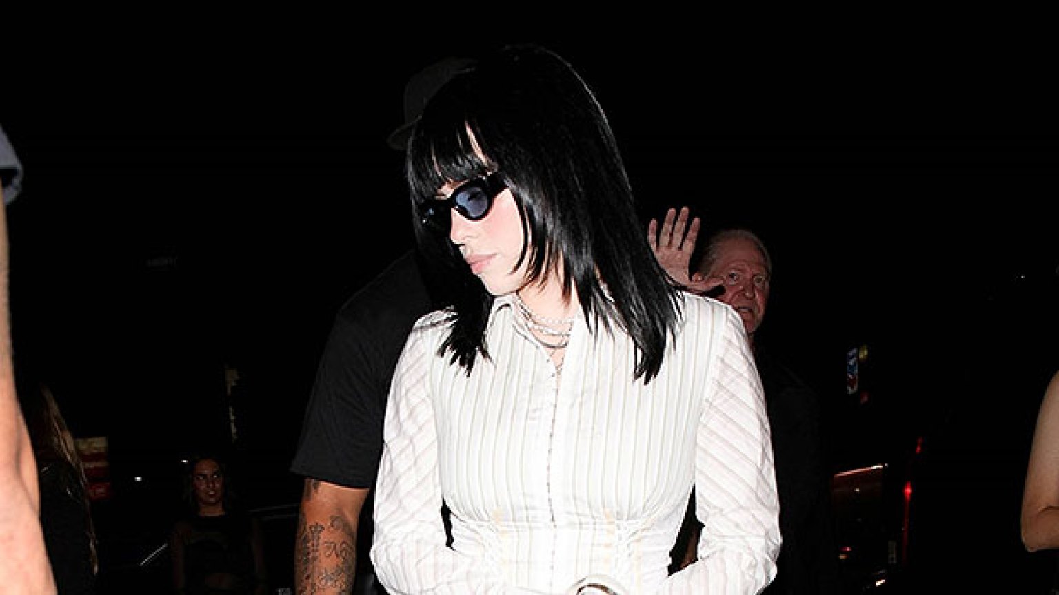 Billie Eilish In Thigh High Boots & Mini Skirt: Photos – Hollywood Life