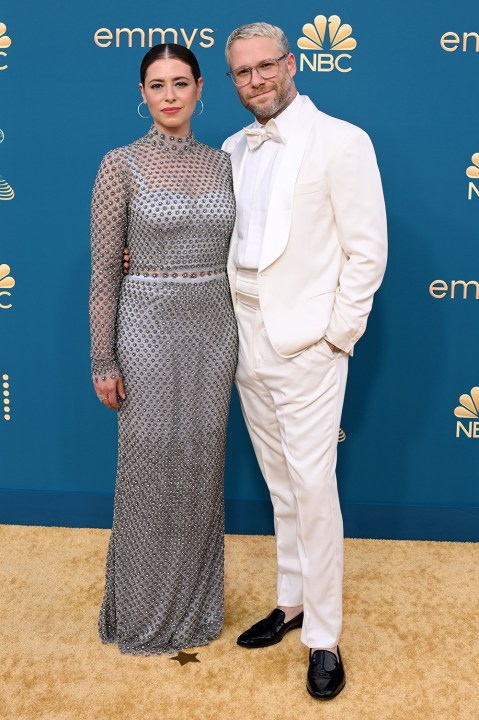 Emmys Arrivals 2022 – See Emmy Awards Red Carpet Pictures – Hollywood Life