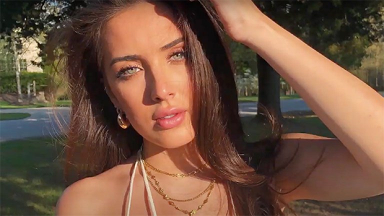 Who Is Sumner Stroh? 5 Things On Model With Alleged Adam Levine Affair ...