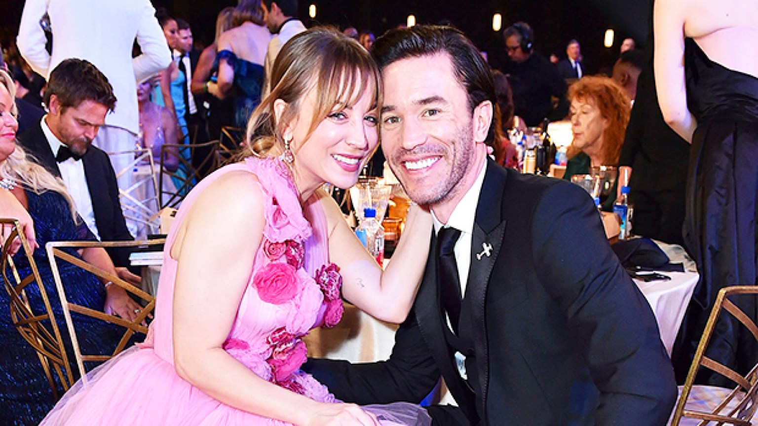 Kaley Cuoco Is Pregnant, Expecting 1st Child With Tom Pelphrey ...