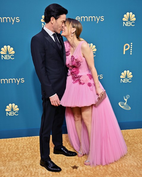 Kaley Cuoco & Tom Pelphrey: Photos Of The Couple – Hollywood Life