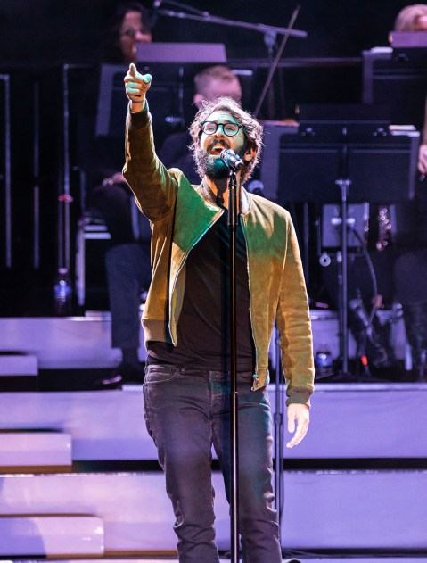Josh Groban: Photos of the Singer – Hollywood Life