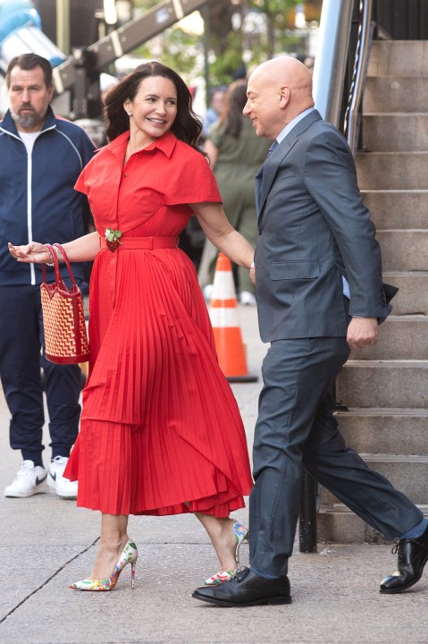 Celebrities Wearing Red Looks: Photos of the Best Outfits – Hollywood Life