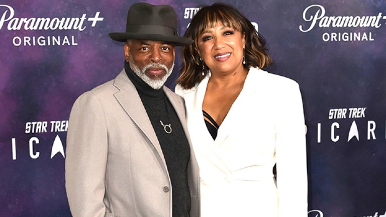 LeVar Burton’s Wife: Meet His Spouse, Stephanie Cozart – Hollywood Life