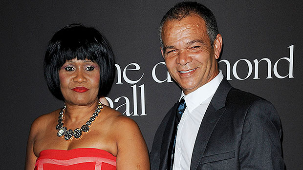 Rihanna’s Dad Found Out She Was Pregnant During The Super Bowl ...