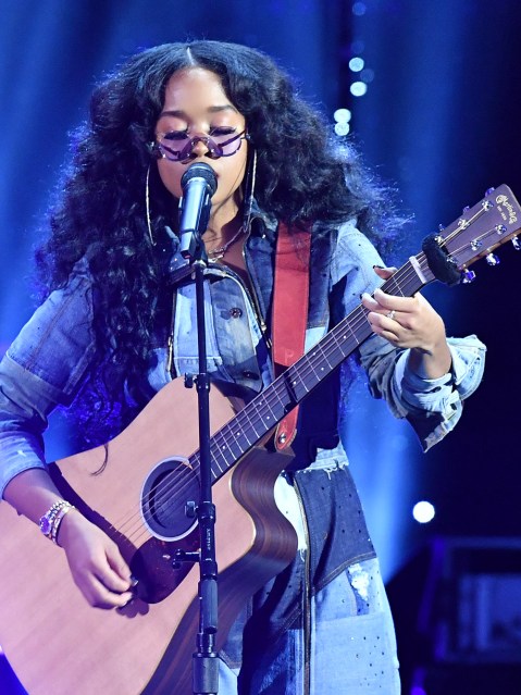 Stars With Guitars: Photos of Celebs Rocking Out – Hollywood Life