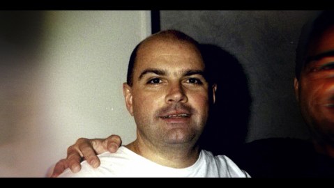 Sarah Lawrence Cult Members: Photos Of Larry Ray & More – Hollywood Life