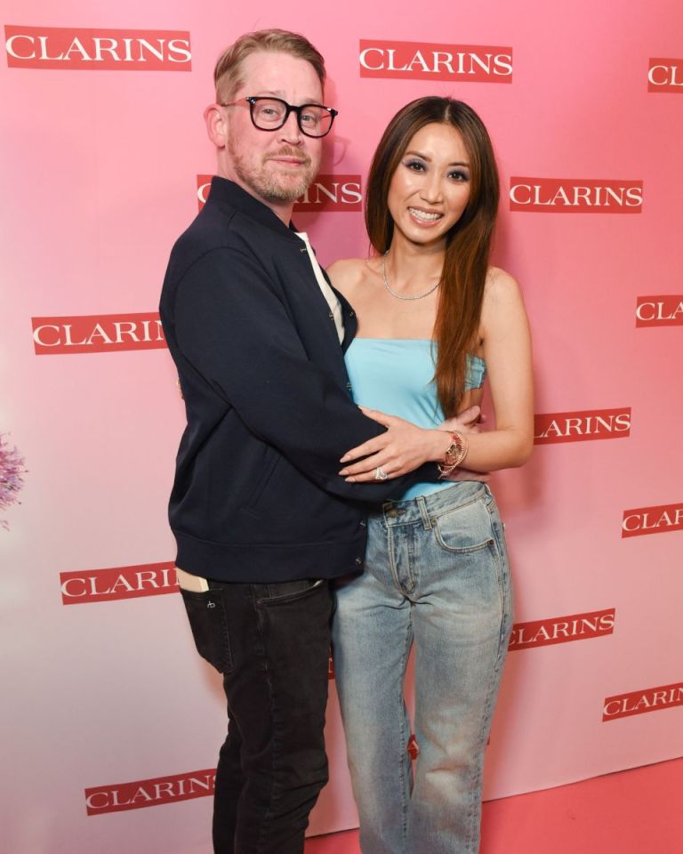 Macaulay Culkin’s Girlfriend: All About His Relationships – Hollywood Life