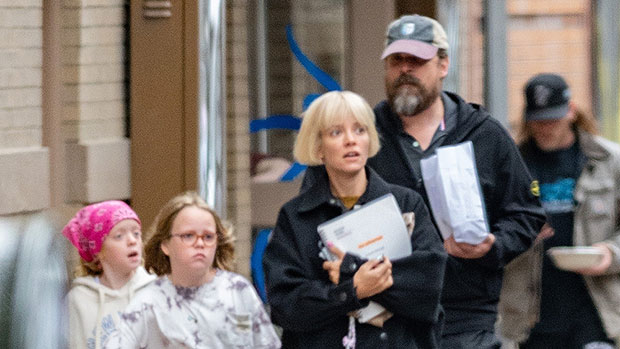 David Harbour & Wife Lily Allen Spend Time With Her Kids In New York ...