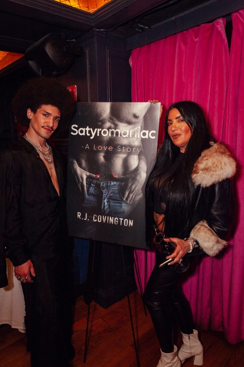 Hottest Celeb Pics This Week Of April 14 – 30th: See The Stars ...