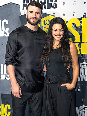 Sam Hunt & Hannah Lee Fowler: Photos Of The Couple – Hollywood Life