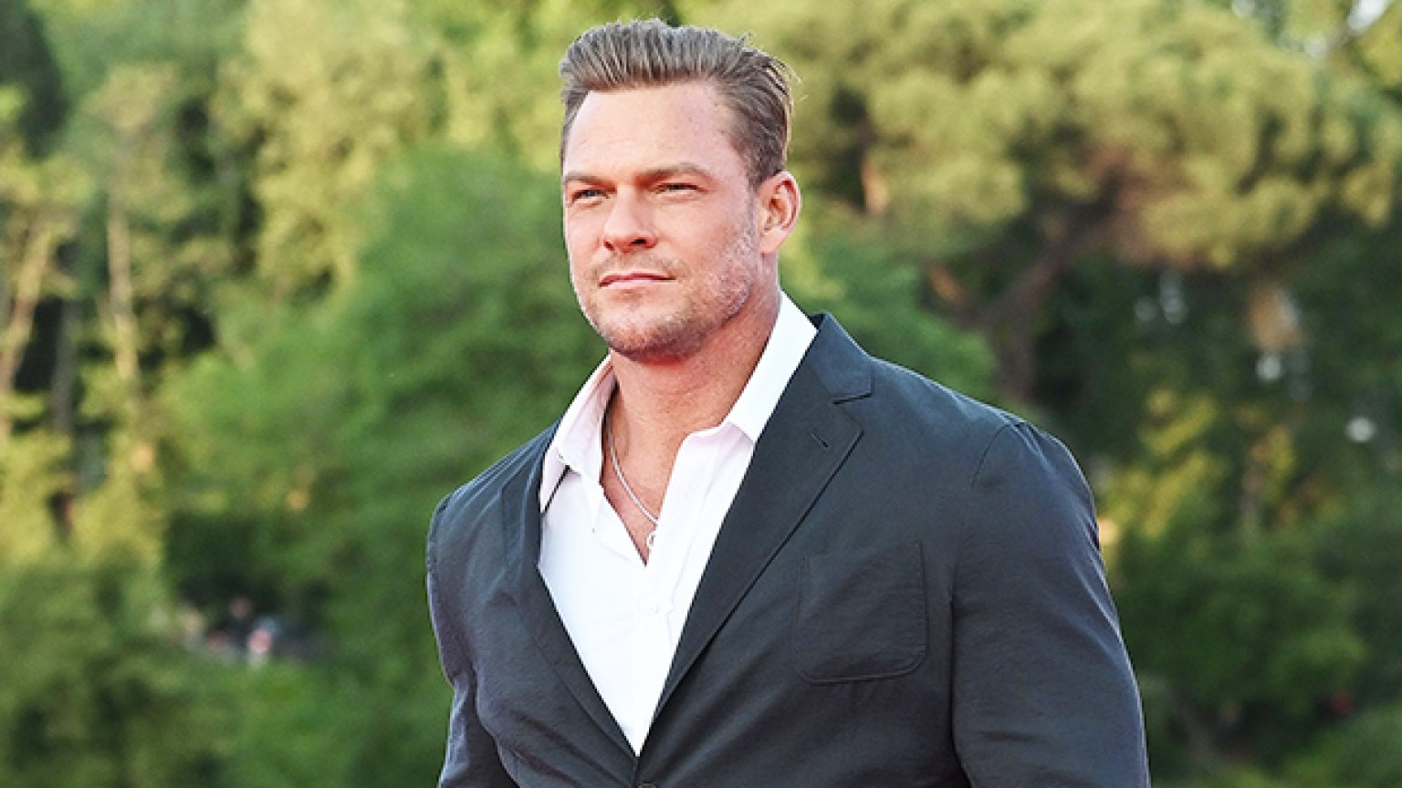 Who Is Alan Ritchson? 5 Things About The ‘Fast X’ Star – Hollywood Life