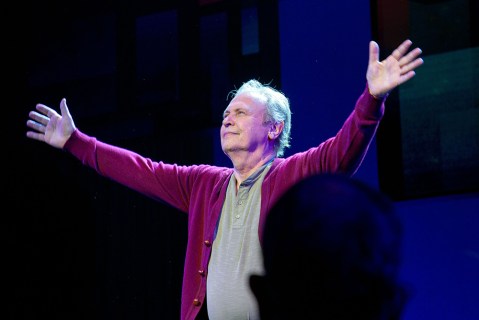 Billy Crystal: Photos Of The Comedy Legend – Hollywood Life