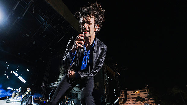 Matty Healy Kisses Male Security Guard During His Concert: Video ...