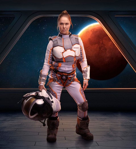 ‘Stars On Mars’ Cast: Photos Of Ariel Winter, Lance Armstrong & More ...