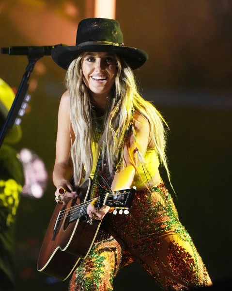 CMA Fest 2023: Photos Of Tim McGraw, Reba McEntire & More – Hollywood Life