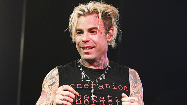 Mod Sun Kisses Sahara Ray Five Months After Avril Lavigne Split ...