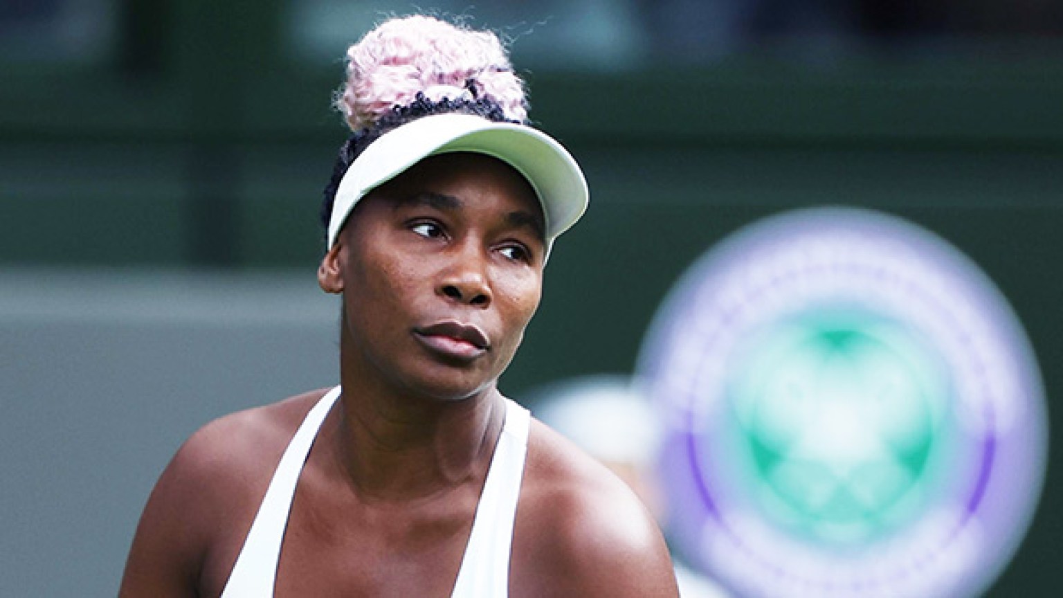 Venus Williams’ Wimbledon Fall: Watch Video Of Her Injury – Hollywood Life