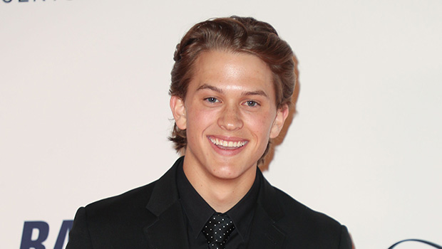 Inside Reese Witherspoon’s Son Deacon Phillippe’s NYC Apartment ...