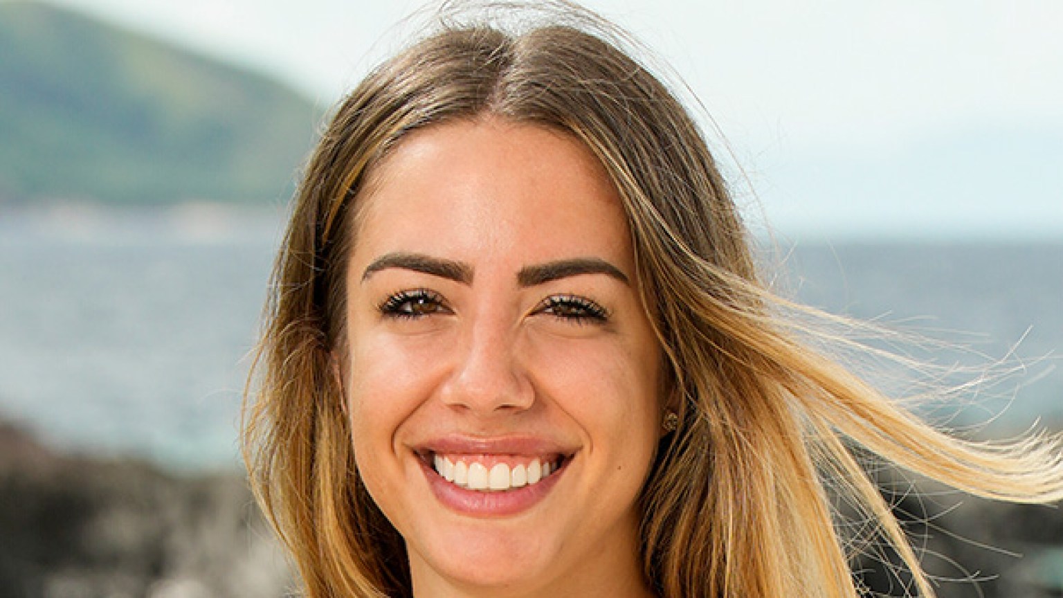 Who Is Dee Valladares? Meet the ‘Survivor’ Season 45 Winner – Hollywood ...