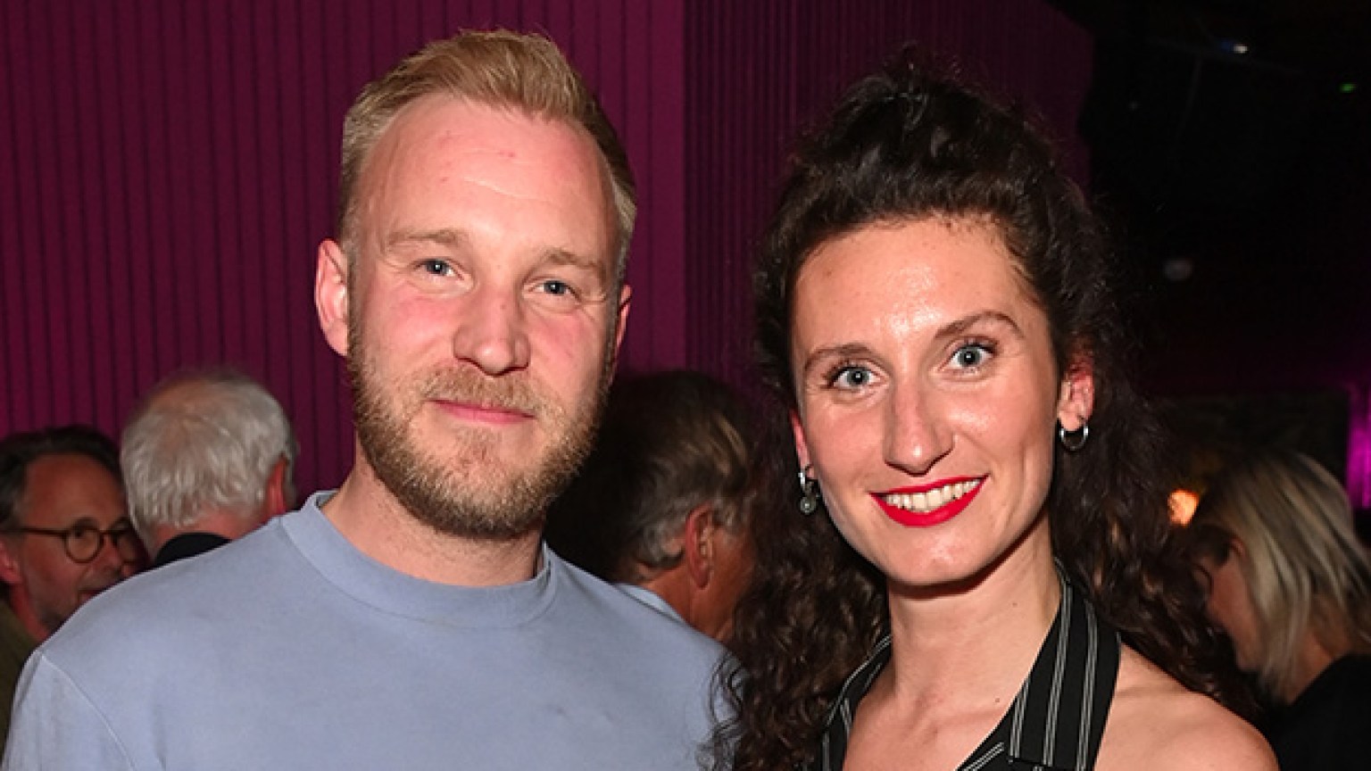 ‘Bridgerton’s Bessie Carter confirms Romance With Sam Phillips: Photo ...