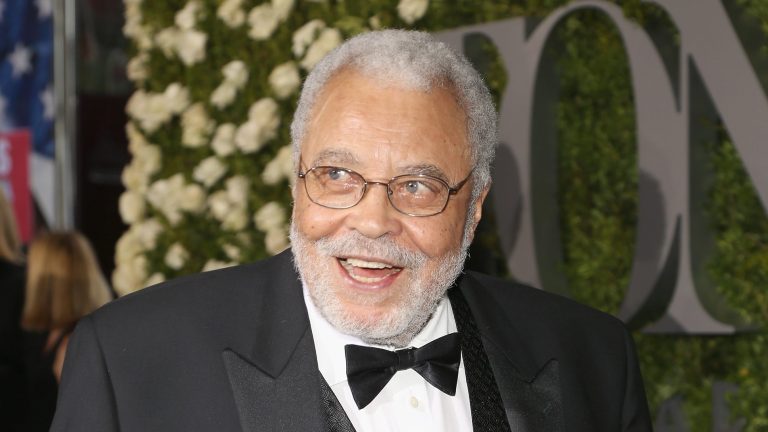 James Earl Jones Dead: Iconic Actor Who Voiced Darth Vader Dies at 93 ...