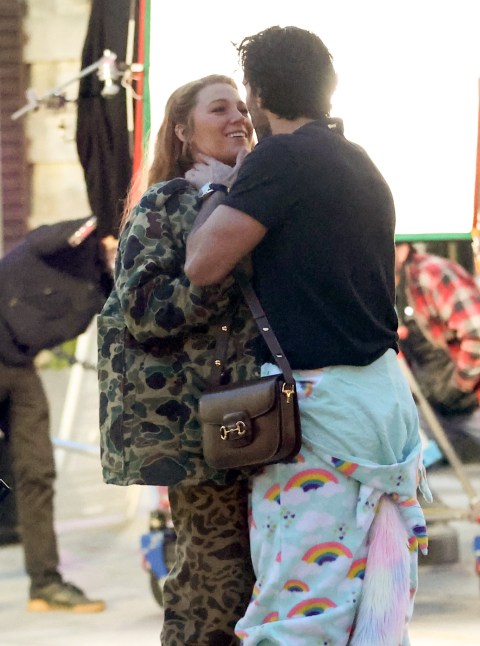 Blake Lively & Justin Baldoni on Set of ‘It Ends With Us’: Photos ...