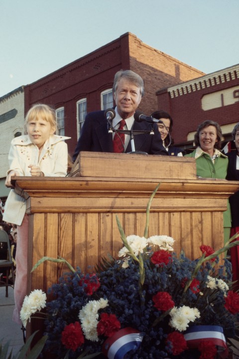 Amy Carter Today: Photos of Jimmy Carter’s Daughter Then & Now ...