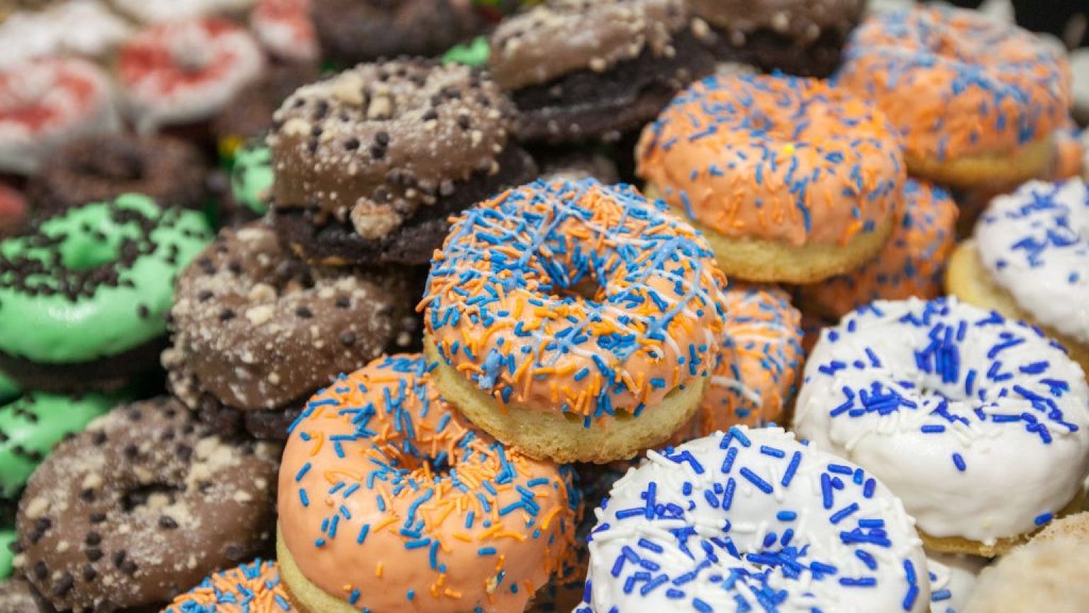 FDA Recalls Donuts: What Doughnuts Were Taken Off Shelves? – Hollywood Life