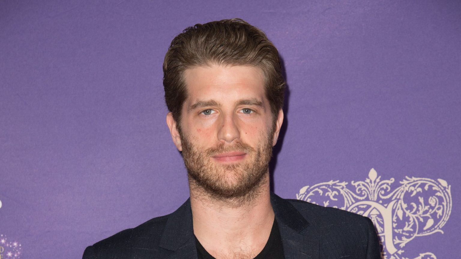 Who Is Jonah Platt? 5 Things About the Actor, Writer & Musician ...